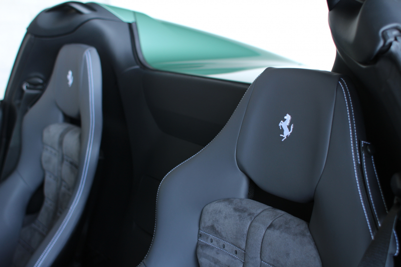 フェラーリ 812 GTS D車 VERDE FRANCESCA 926km OP￥14,610,000ｰ 中古車 情報 | インターメッツ