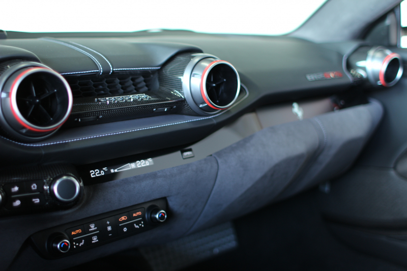 フェラーリ 812 GTS D車 VERDE FRANCESCA 926km OP￥14,610,000ｰ 中古車 情報 | インターメッツ